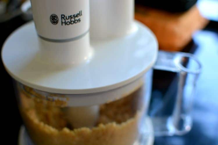 Golden Oreo Banoffee Pie Recipe. - Lux Life London